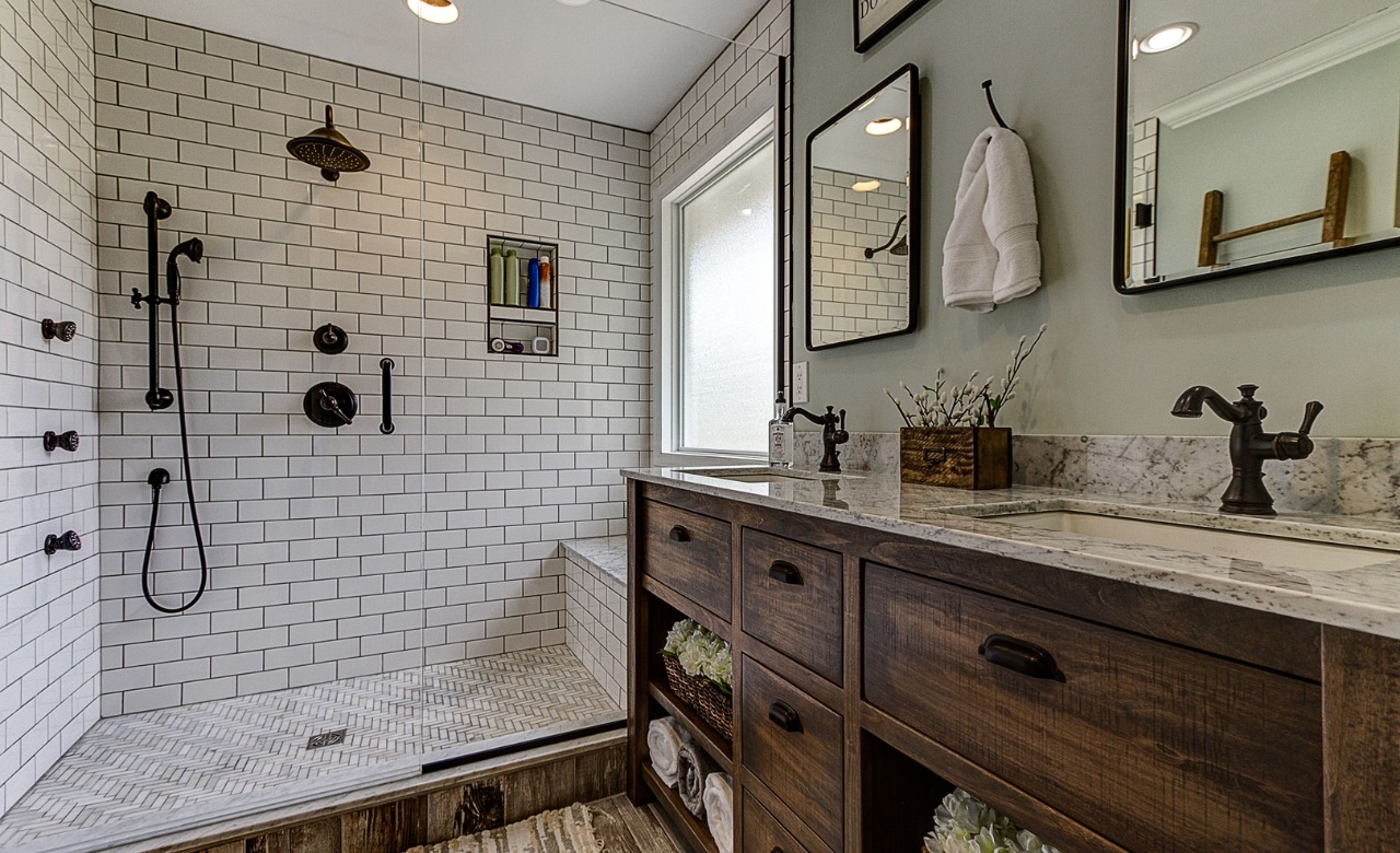 Bathroom Remodel 2025 – Best Tile & Fixture Upgrades for Modern Homes